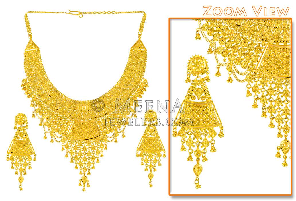 22Kt Gold Jewelry Set (Necklace and Earrings) - StBr2583 - 22 Kt gold ...